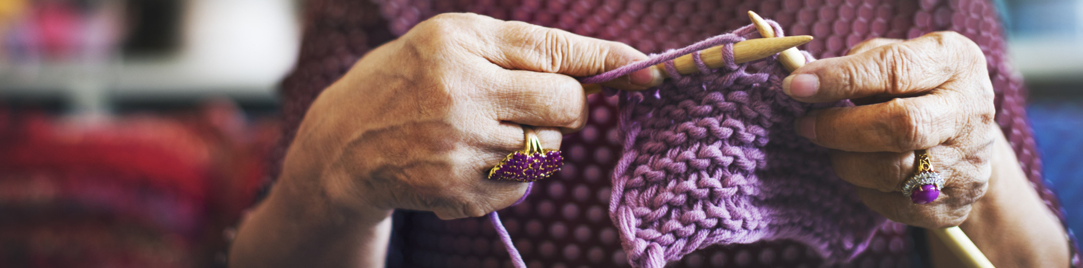 8 Easy Crafts for Seniors | Seasons Retirement Communities